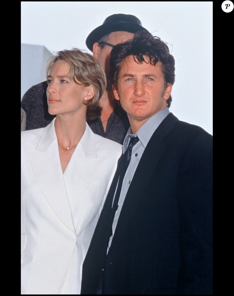 Robin Wright divorce de son beau Français qui a 18 ans de moins qu'elle ...