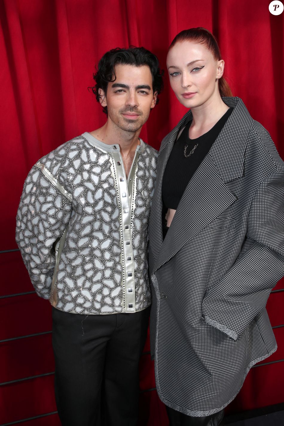 Joe Jonas et sa femme Sophie Turner - Défilé de mode Louis Vuitton ...