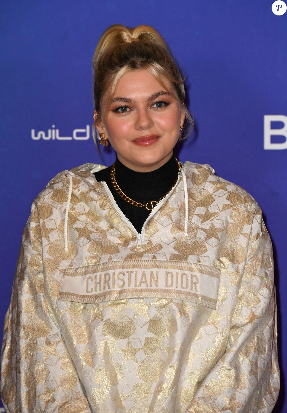 Louane - Avant Première de Belle film animé japonais au Grand Rex à ...
