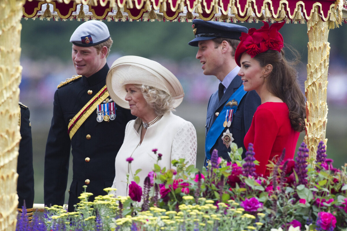 Photo : Le prince Harry, Camilla Parker Bowles, le prince William et ...