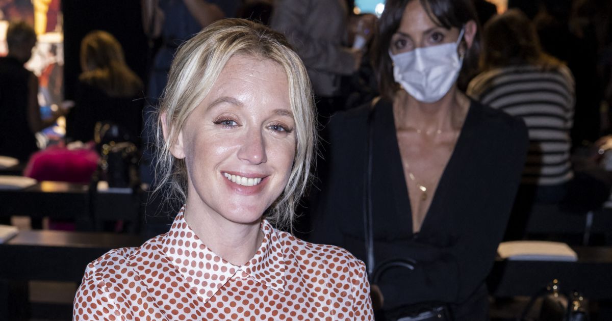 Semi Exclusif - Ludivine Sagnier - Front Row du défilé de mode prêt-à ...
