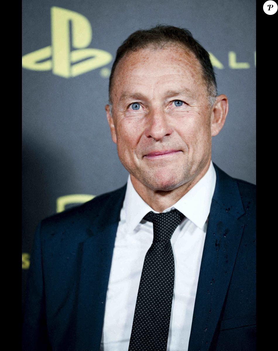 Jean-Pierre Papin : Rare sortie avec sa femme Florence pour la ...