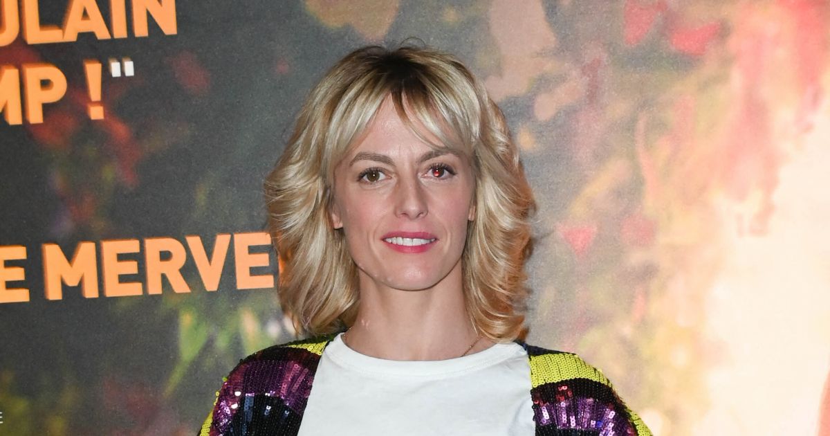 Sara Mortensen au photocall de l'avant-première du film C'est ...