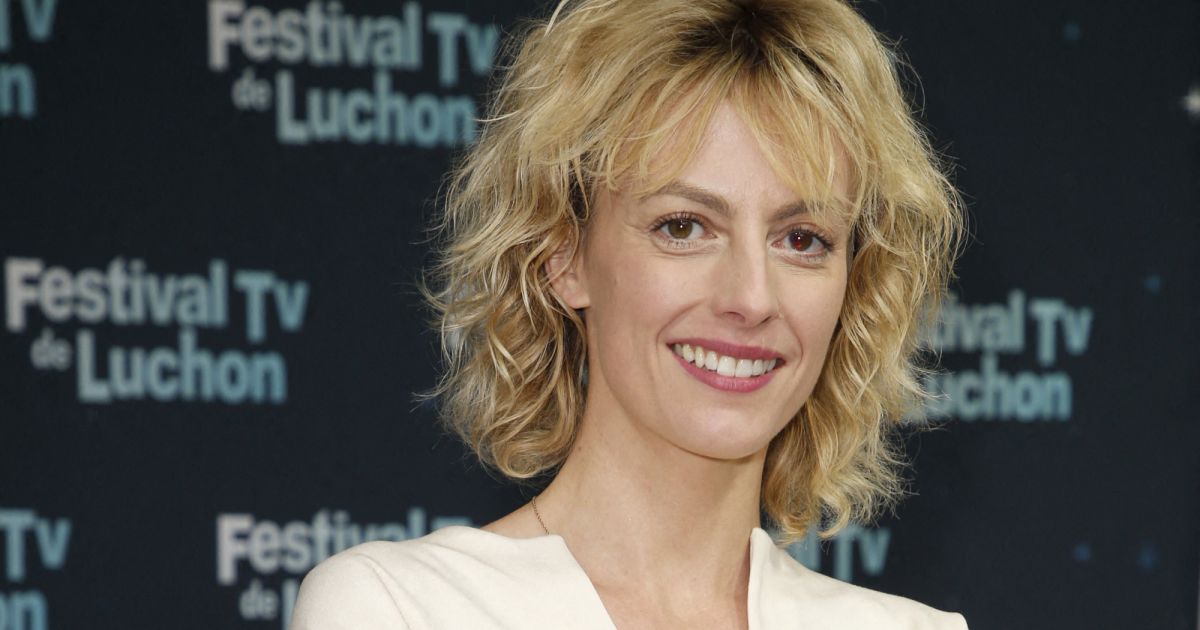 Sara Mortensen pour Astrid et Raphaëlle - Photocall lors de la 24ème ...