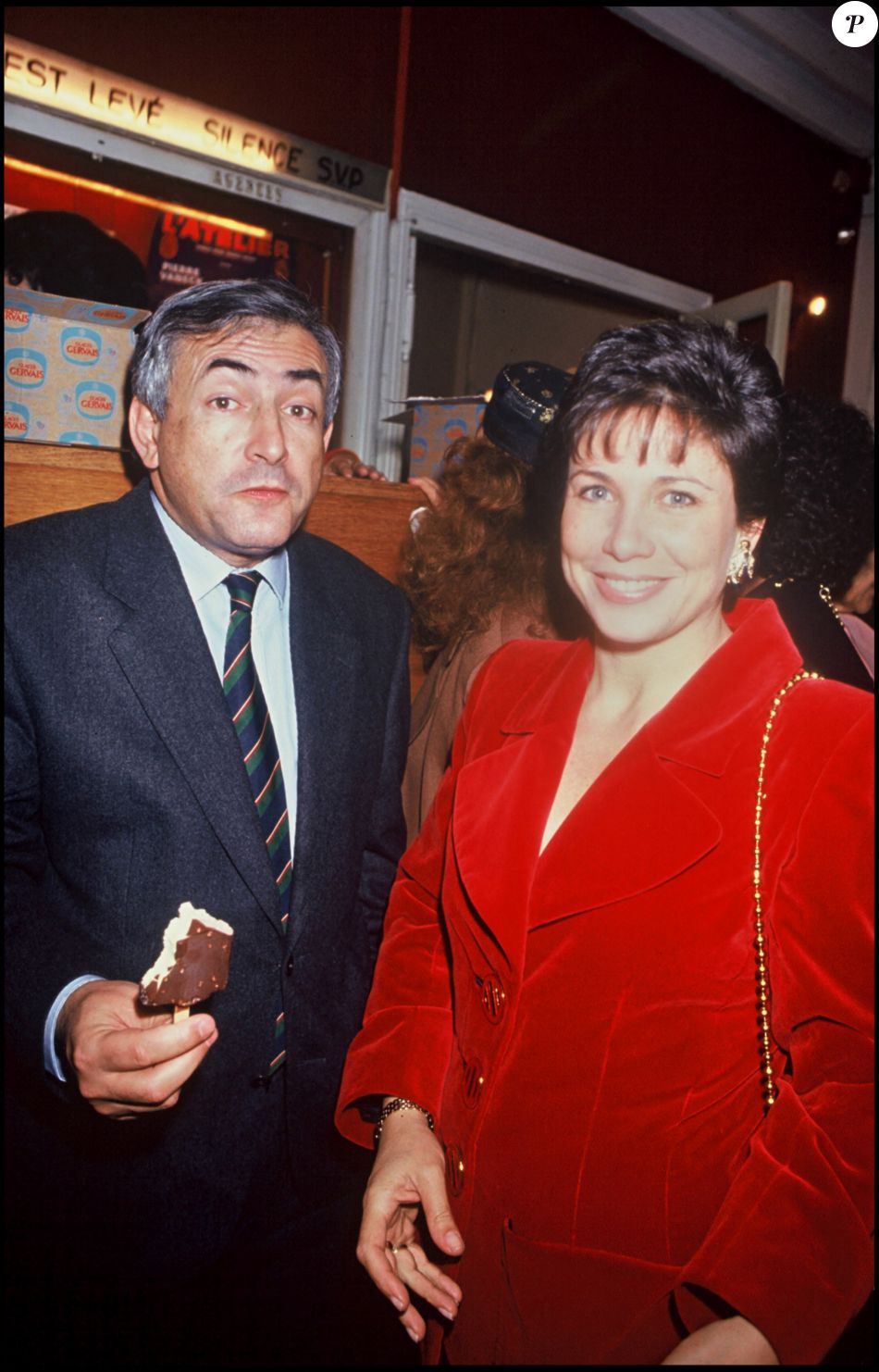 Dominique Strauss-Kahn et sa femme Anne Sinclair en 1992. - Purepeople