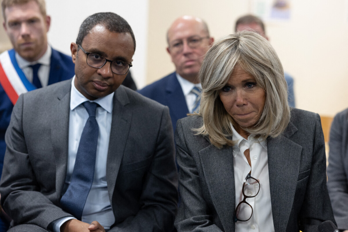 Photo : Brigitte Macron, Pap Ndiaye, ministre de l'Éducation nationale et de la Jeunesse - La ...