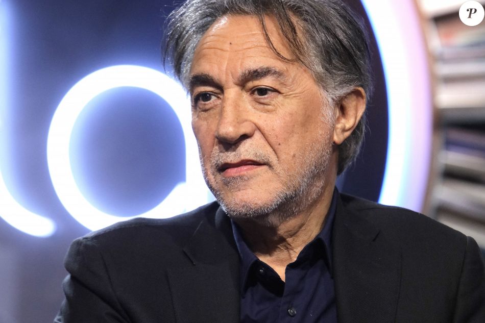 Portrait de Richard Berry sur le plateau de l'émission TV La Grande ...