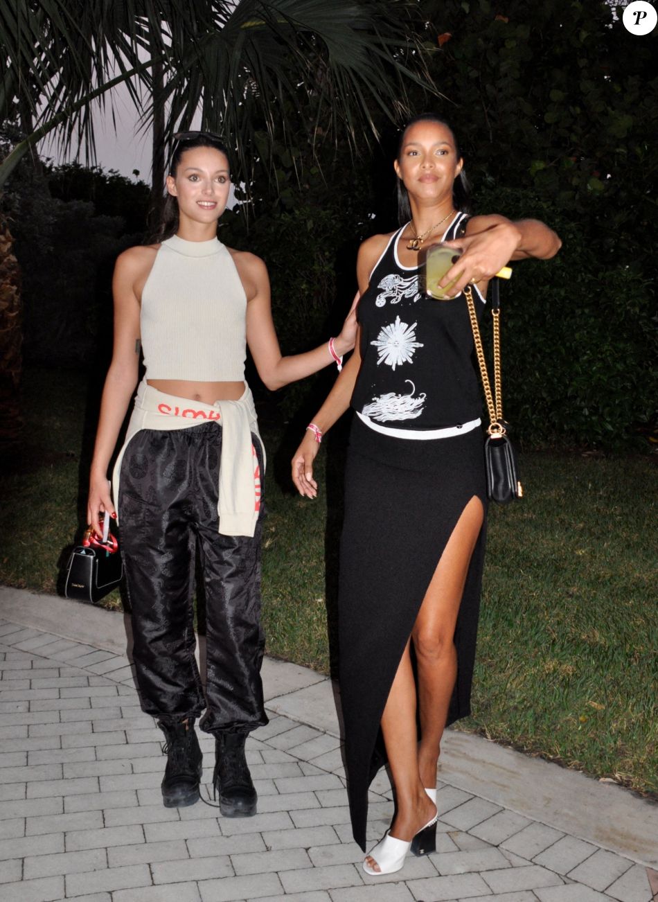 Exclusif - Jenaye Noah et Lais Ribeiro quittent la soirée Chanel à ...