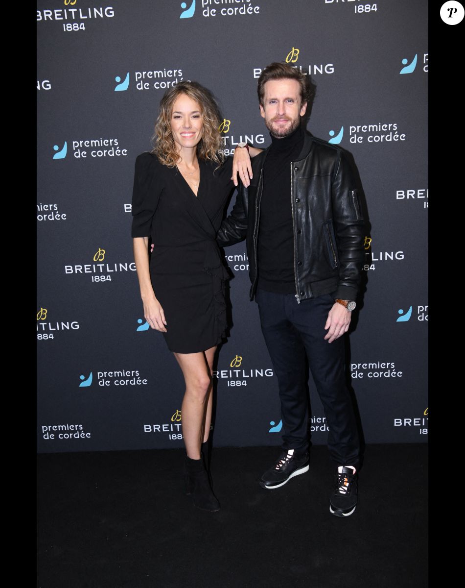 Camille Cerf en mini-short et bottes en cuir, Nathalie Péchalat sans ...