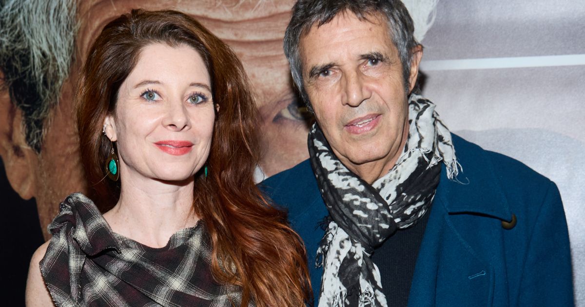 Julien Clerc et sa femme Hélène Grémillon tendres et amoureux : cette ...