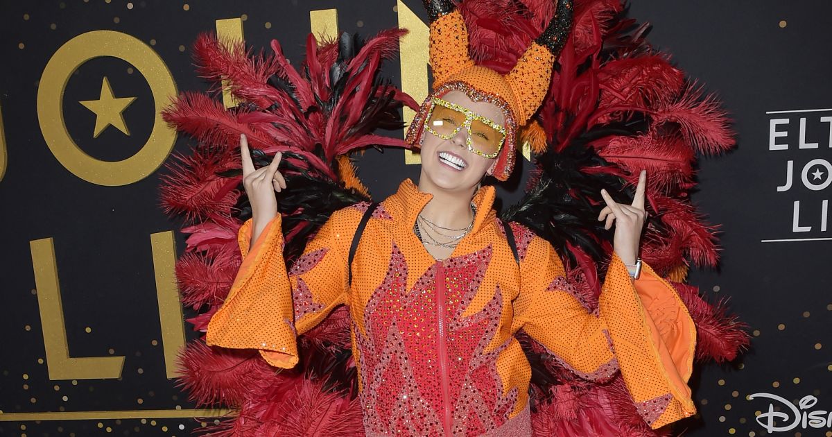 JoJo Siwa au photocall de la soirée de concert Elton John Live ...