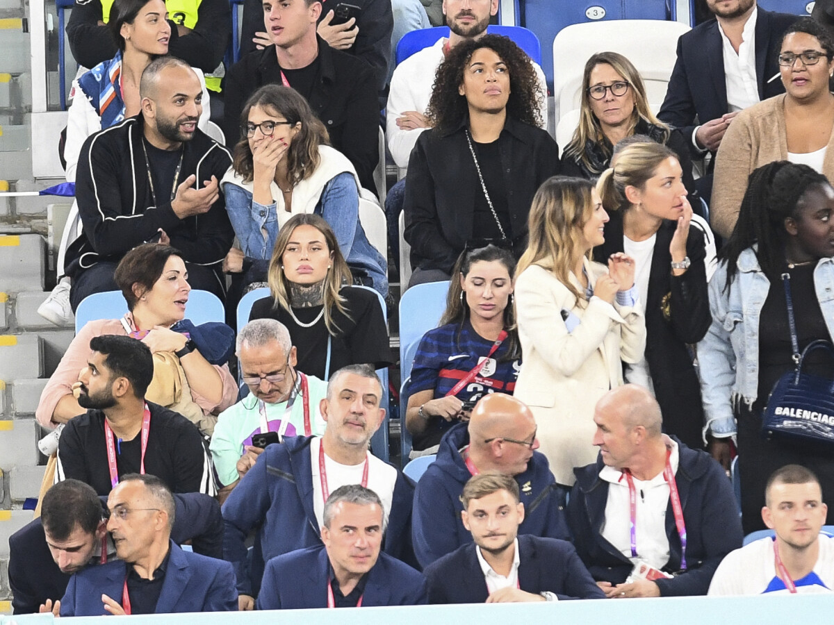 Photo : Zoé Cristofoli (compagne de Théo Hernandez) et Amelia Ossa ...