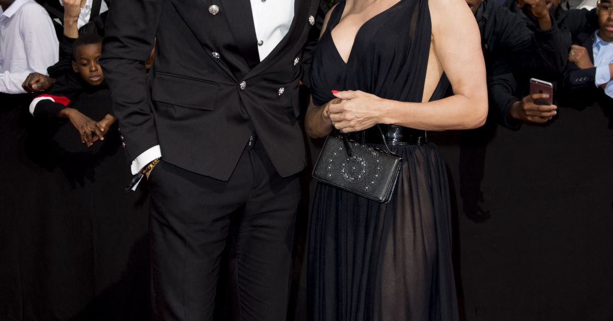 Adil Rami et sa compagne Pamela Anderson arrivent à la 28ème cérémonie ...