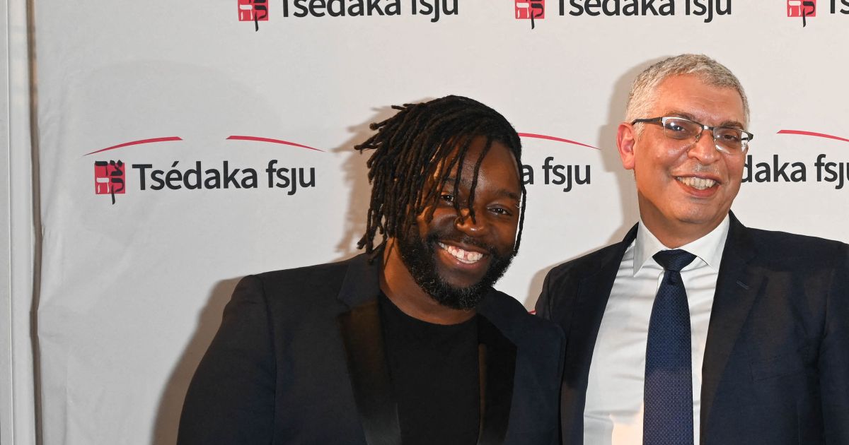 Exclusif - Sly Johnson, Arié Flack (Président de la Tsédaka FSJU) et ...