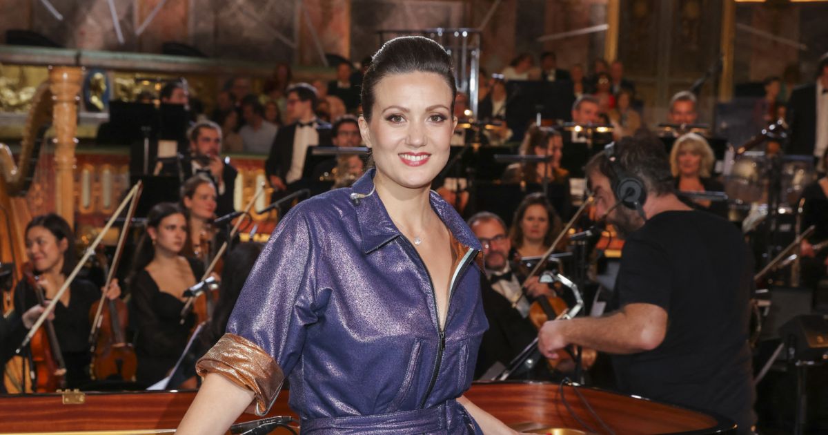 Exclusif - Julie Fuchs - Backstage - Enregistrement de l'émission Le ...