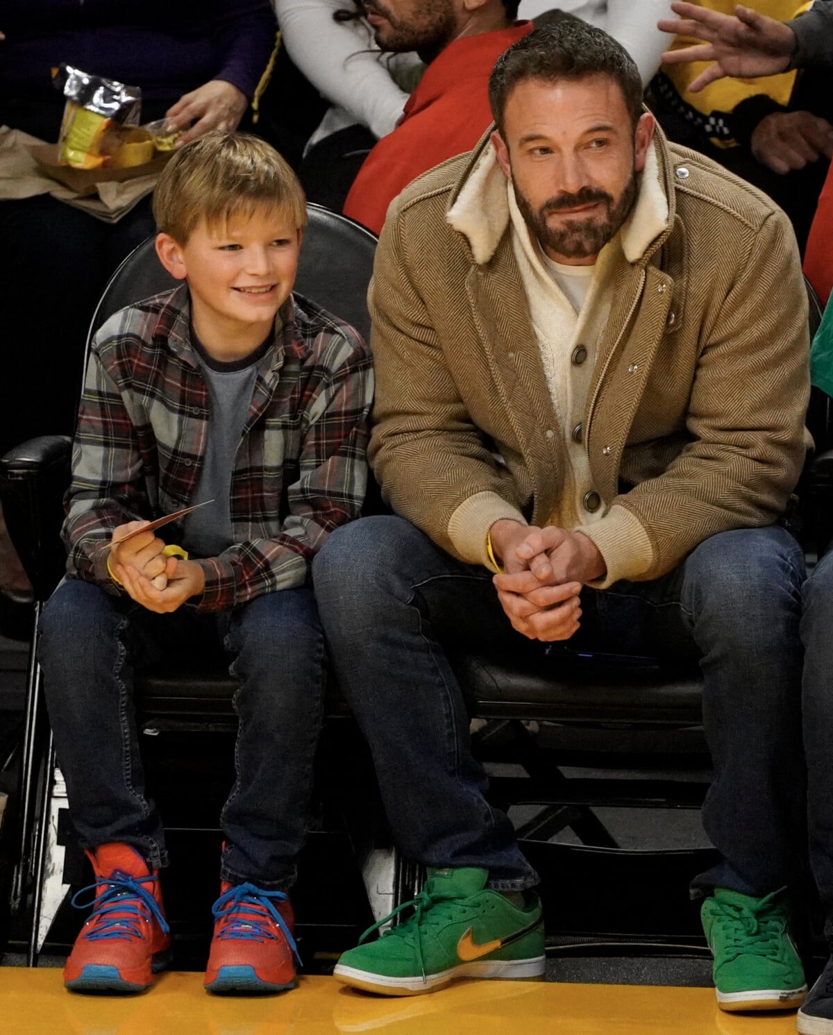 Photo : Ben Affleck et son fils Samuel assistent au match de basket ...