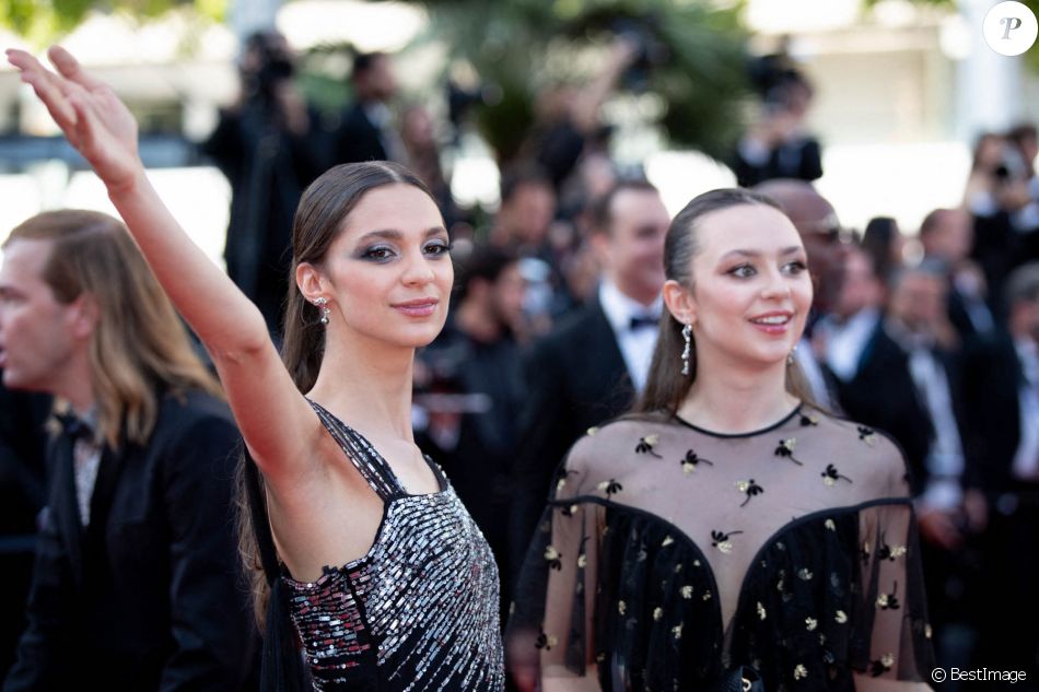 Adèle de Fontenay et sa soeur Agathe de Fontenay (robes Christophe ...