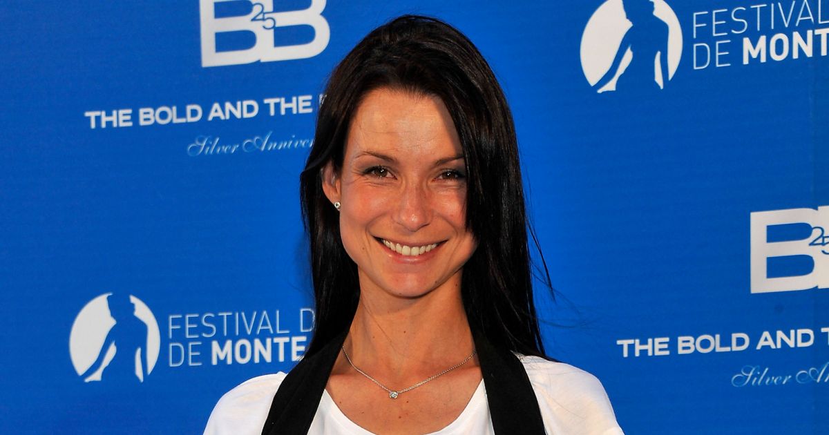 Jennifer Lauret - 2012 - Purepeople