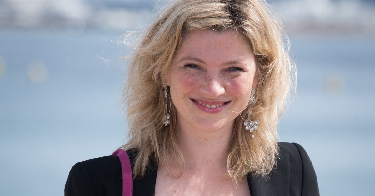Cécile Bois - Photocall du film Candice Renoir au Miptv de Cannes le 7 ...