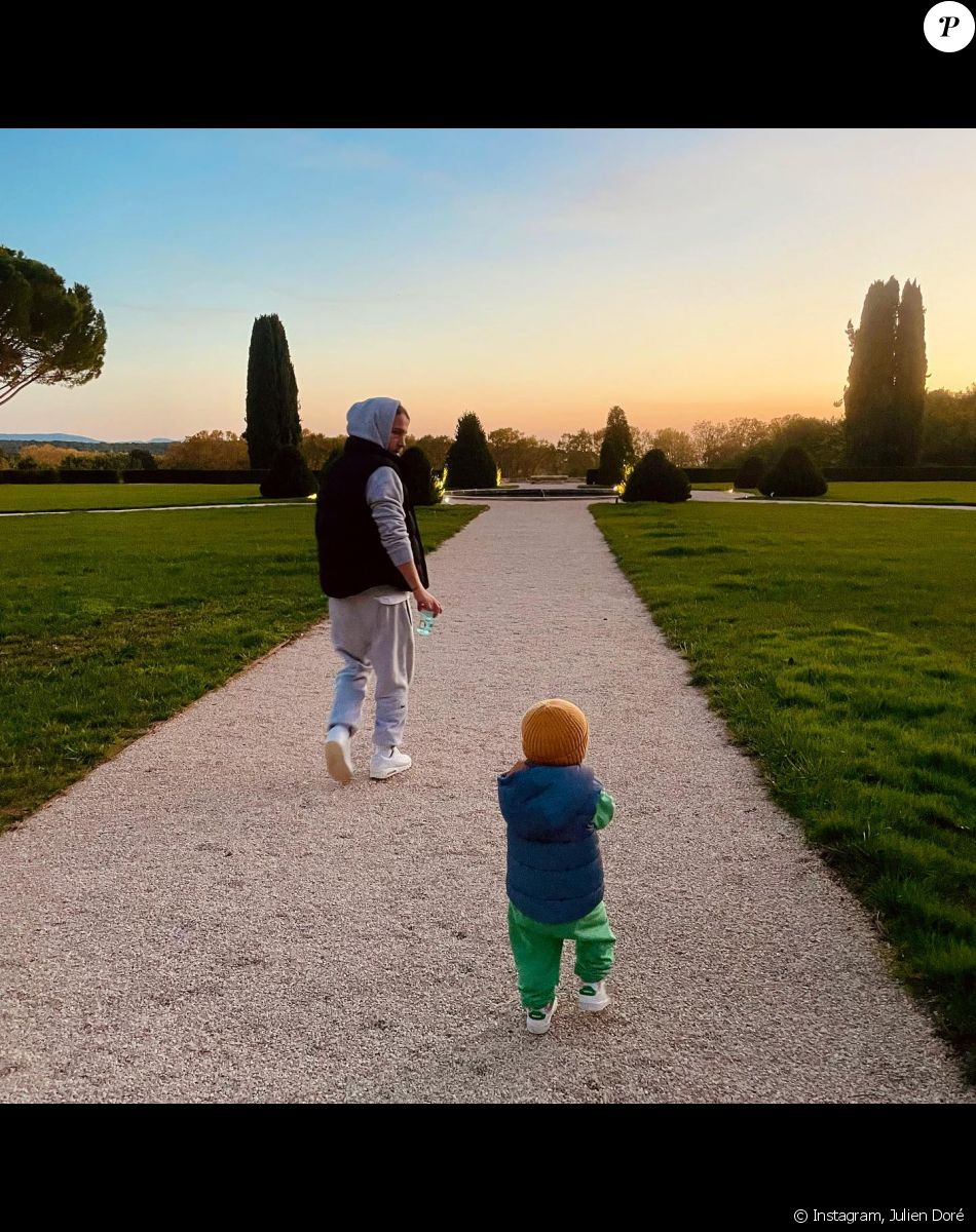 Julien Doré Papa Rare Photo De Famille Son Fils A Un Style