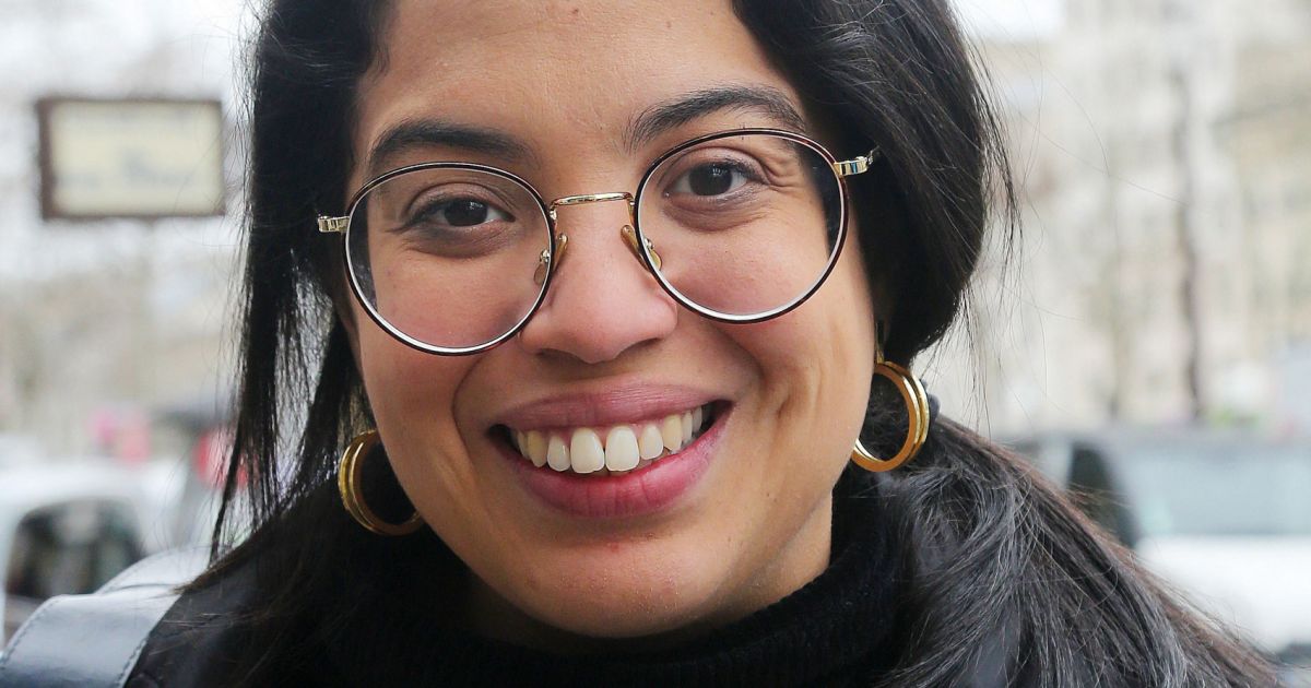 Exclusif - Melha Bedia, la soeur de Ramzy, arrive aux studios de la ...