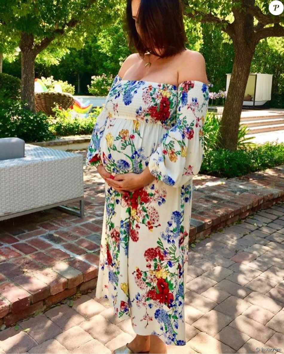 Hélène Sy, nostalgique, a dévoilé une photo de sa dernière grossesse en ...