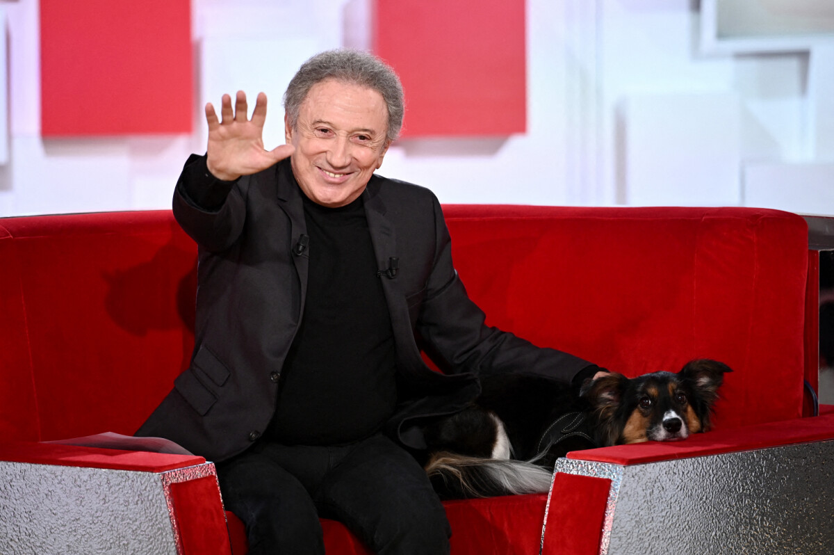 Photo : Exclusif - Michel Drucker et sa chienne Isia - Enregistrement ...