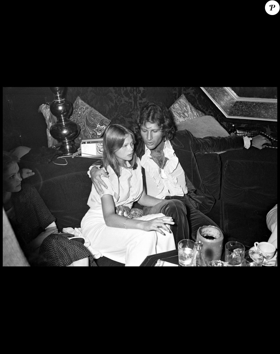 Mike Brant : Ce jour où il a retrouvé sa petite amie dans les bras d'un ...