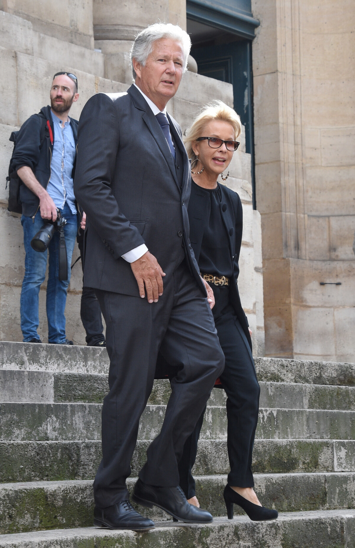 Photo : Pierre Dhostel (fils de Pierre Bellemare) et sa femme Carole ...