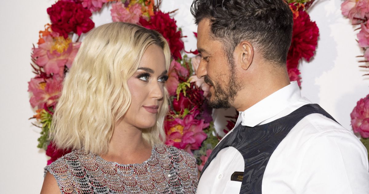 Katy Perry et Orlando Bloom au photocall du dîner de lancement des ...