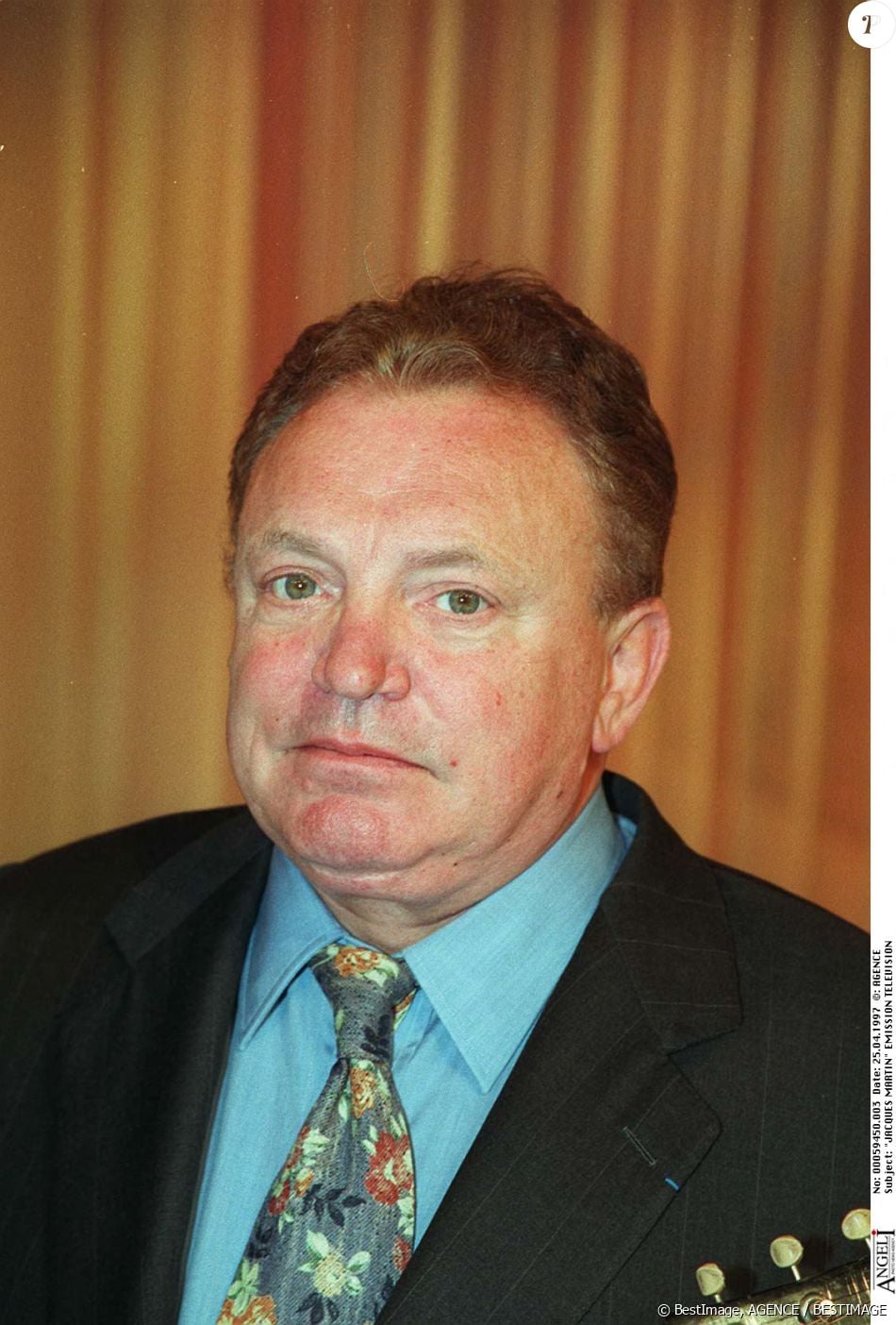 Portrait de Jacques Martin lors de l'émission Dimanche Martin. - Purepeople