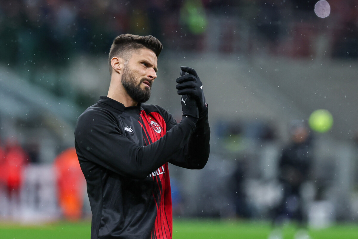 Photo : Vainqueur avec son club du Milan AC en coupe d'Europe, Olivier ... Photo : Vainqueur avec son club du Milan AC en coupe d'Europe, Olivier ...