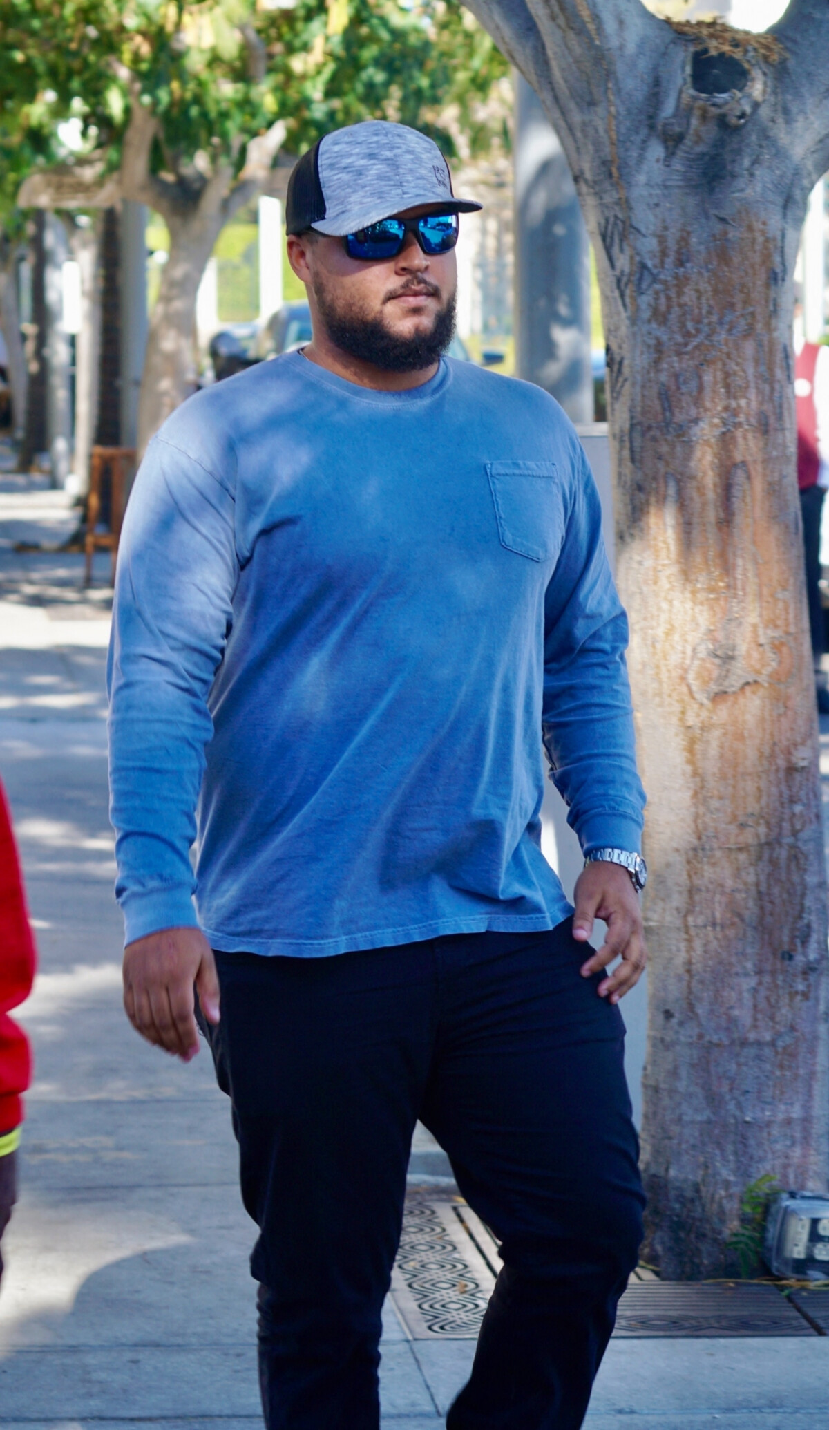 Photo : Connor Cruise (le fils de T.Cruise) sort du restaurant Il ...