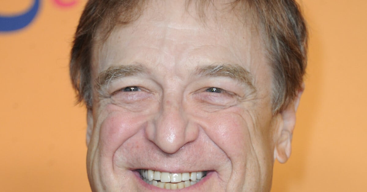 La star John Goodman a perdu 90 kg : il affiche sa silhouette ...
