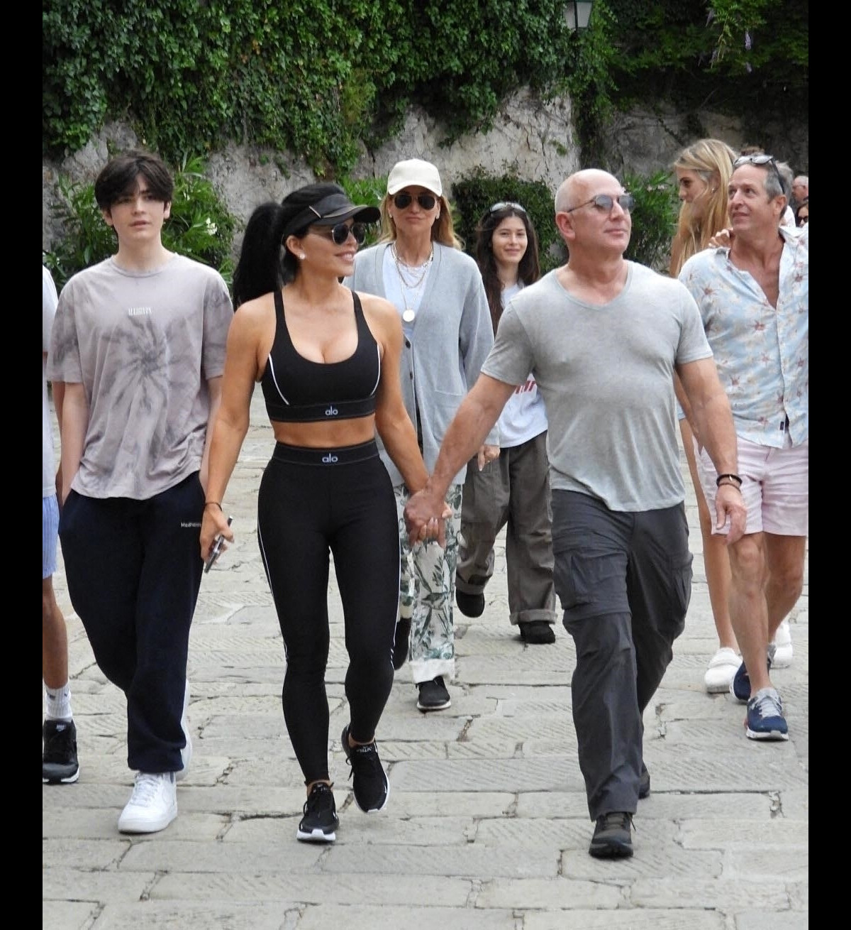 Photo : Le PDG d'Amazon, Jeff Bezos et sa compagne Lauren Sanchez vont ...