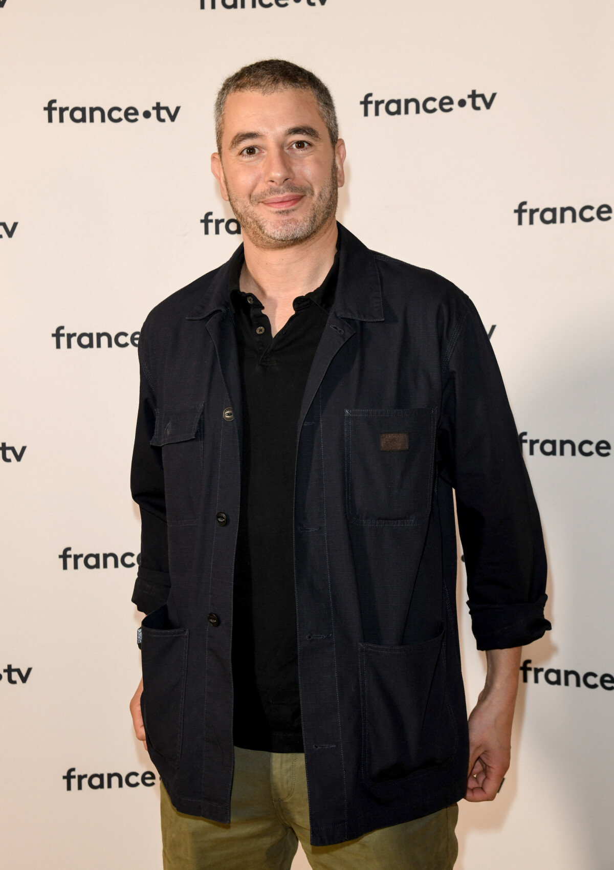 Photo : Ali Baddou au photocall de la conférence de presse de France 2 ...