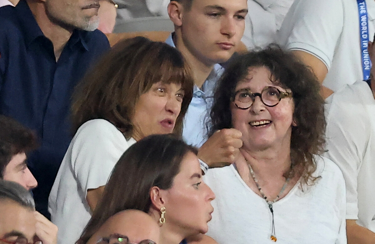 Photo : Sophie Marceau - People dans les tribunes lord du match d ...