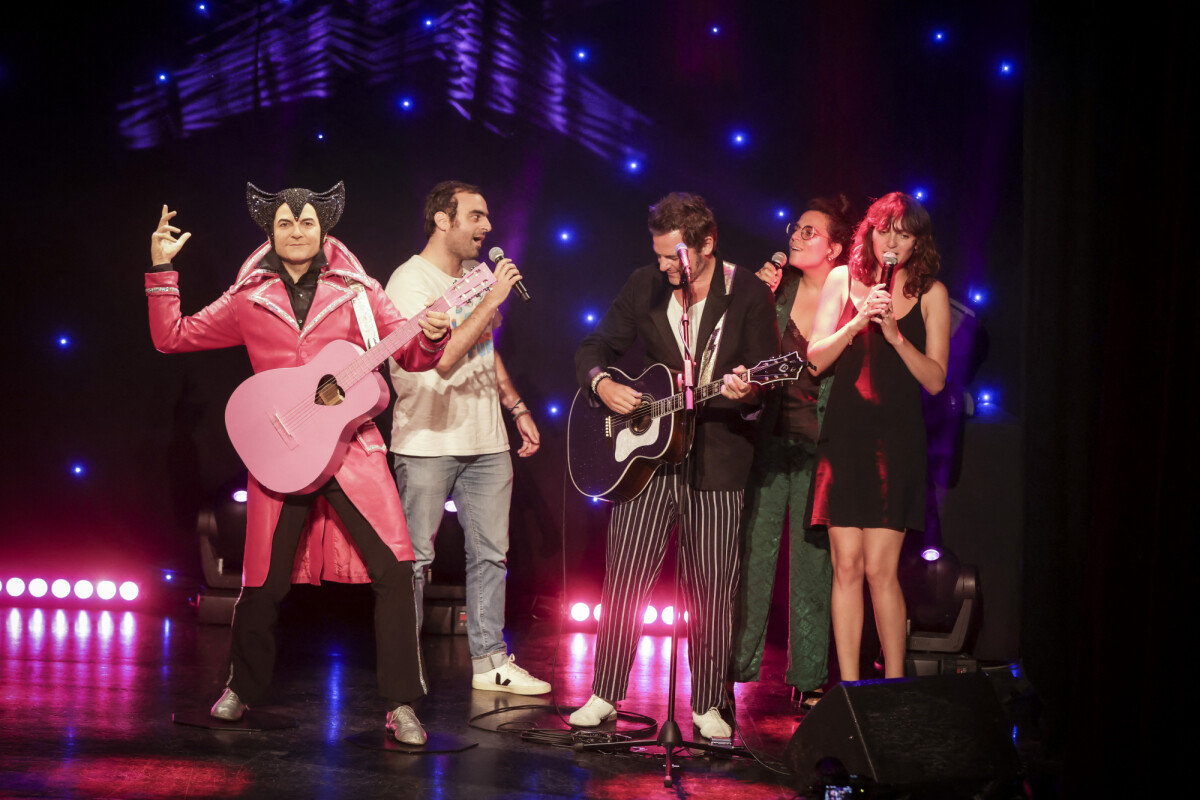 Photo : Matthieu Chedid avec son frère Joseph Chedid, sa soeur Anna ...