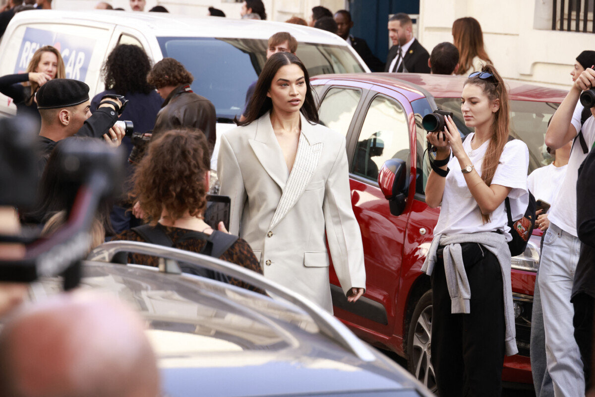 Photo : Shanina Shaik - Personnalités au défilé de mode prêt-à-porter ...