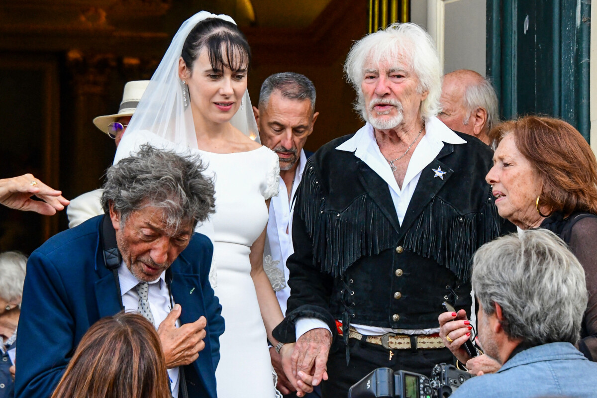 Photo : Mariage d'Hugues Aufray et de Murielle Mégevand à l'église ...