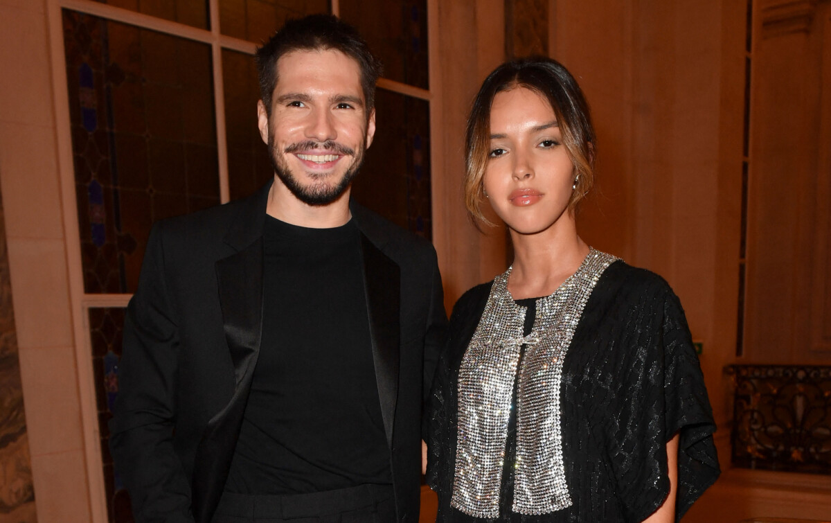 Photo : François Civil et Lyna Khoudri posent lors de la soirée GQ Men ...