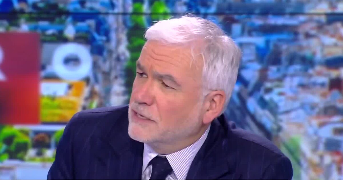VIDEO "Excusez-vous !" : Pascal Praud s'immisce dans un clash en direct ...