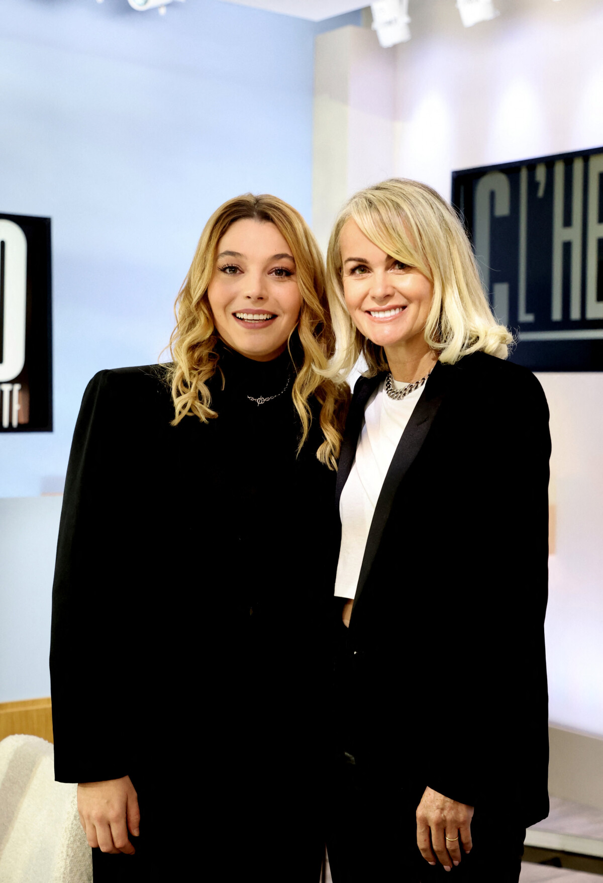 Photo : Exclusif - Santa (Hyphen Hyphen) et Laeticia Hallyday lors de l ... Photo : Exclusif - Santa (Hyphen Hyphen) et Laeticia Hallyday lors de l ...