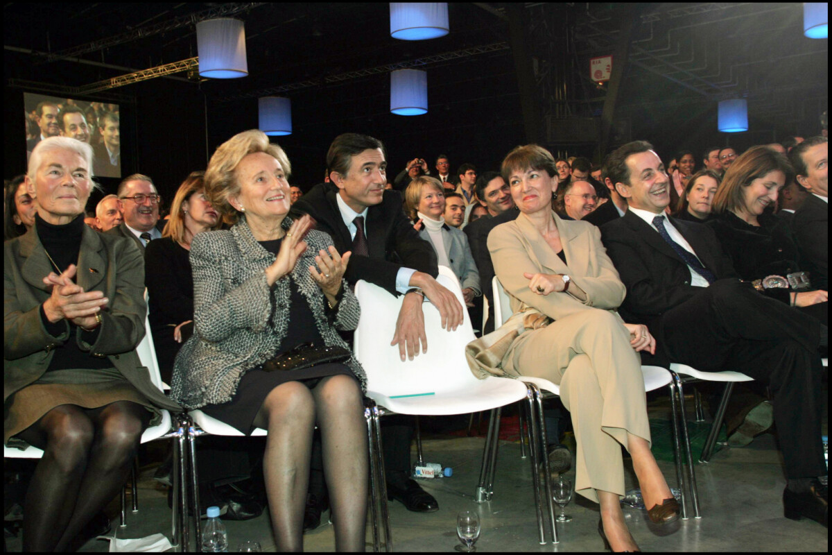 Photo : MADAME JACQUES CHABAN DELMAS, BERNADETTE CHIRAC, PHILIPPE ...
