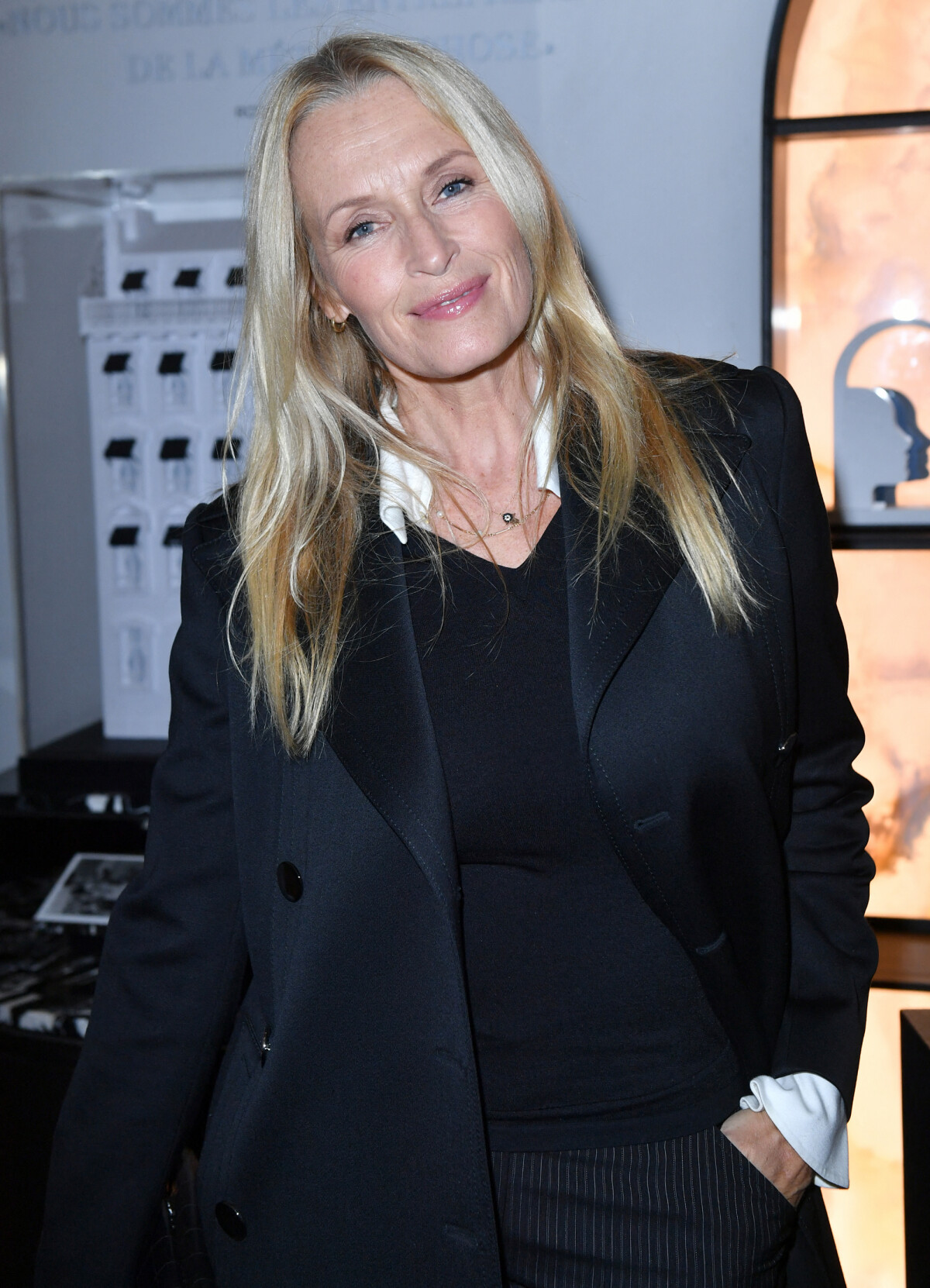 Photo : Estelle Lefébure lors de la soirée d'ouverture de "Carita ...
