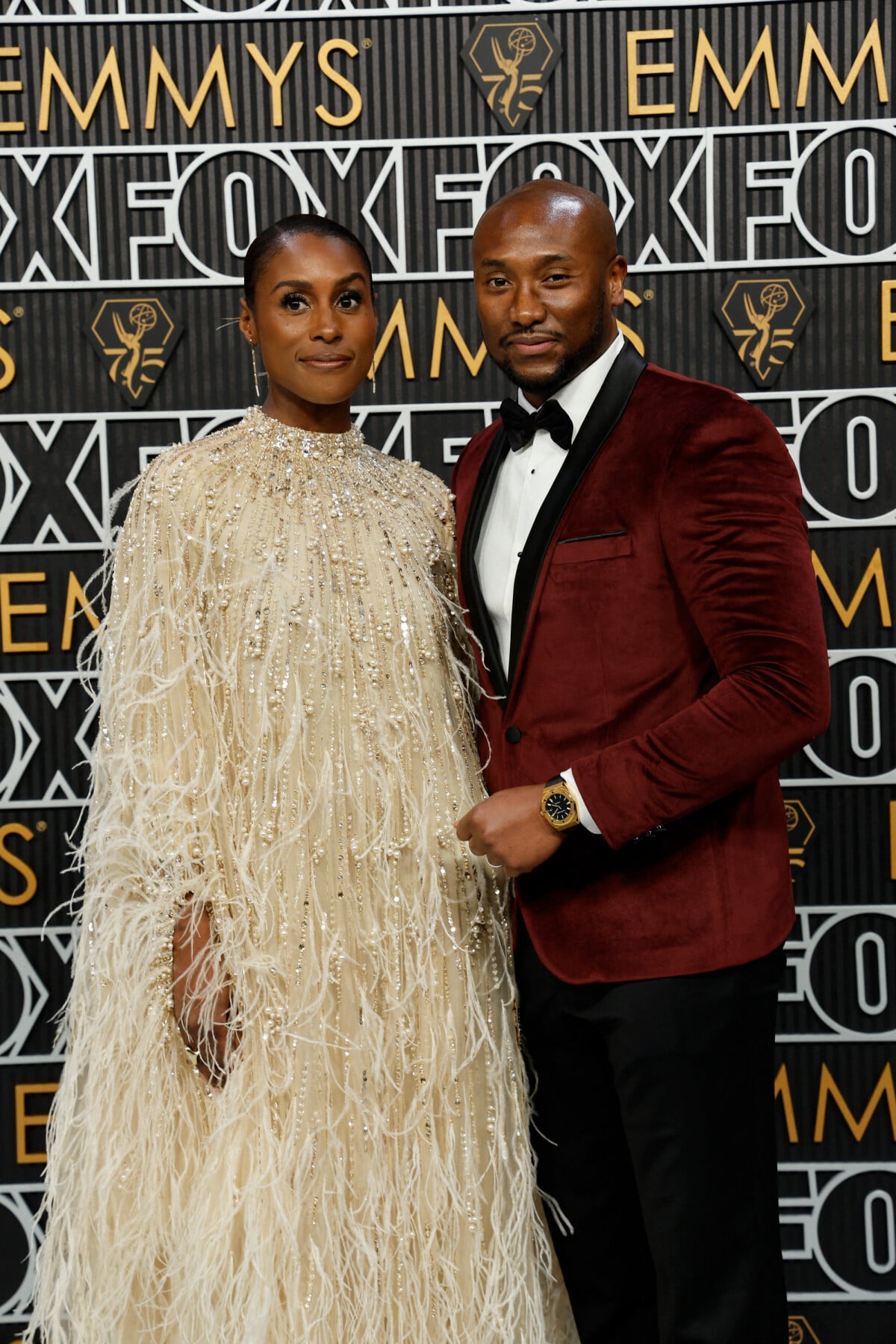 Photo : Issa Rae et Louis Diame - 75e cérémonie des Emmy Awards au ...