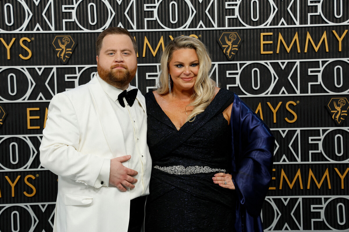 Photo : Paul Walter Hauser et Amy Elizabeth Boland - 75e cérémonie des ...