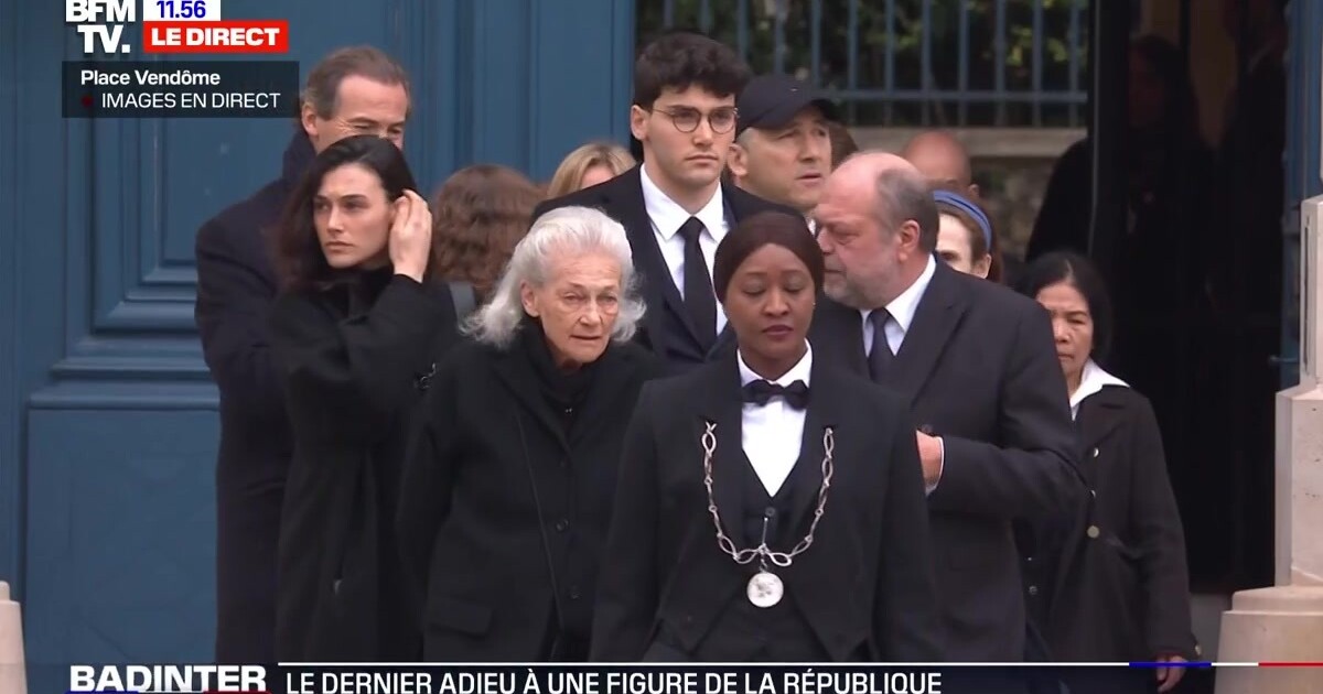 Hommage national à Robert Badinter : son épouse Elisabeth grave et ...
