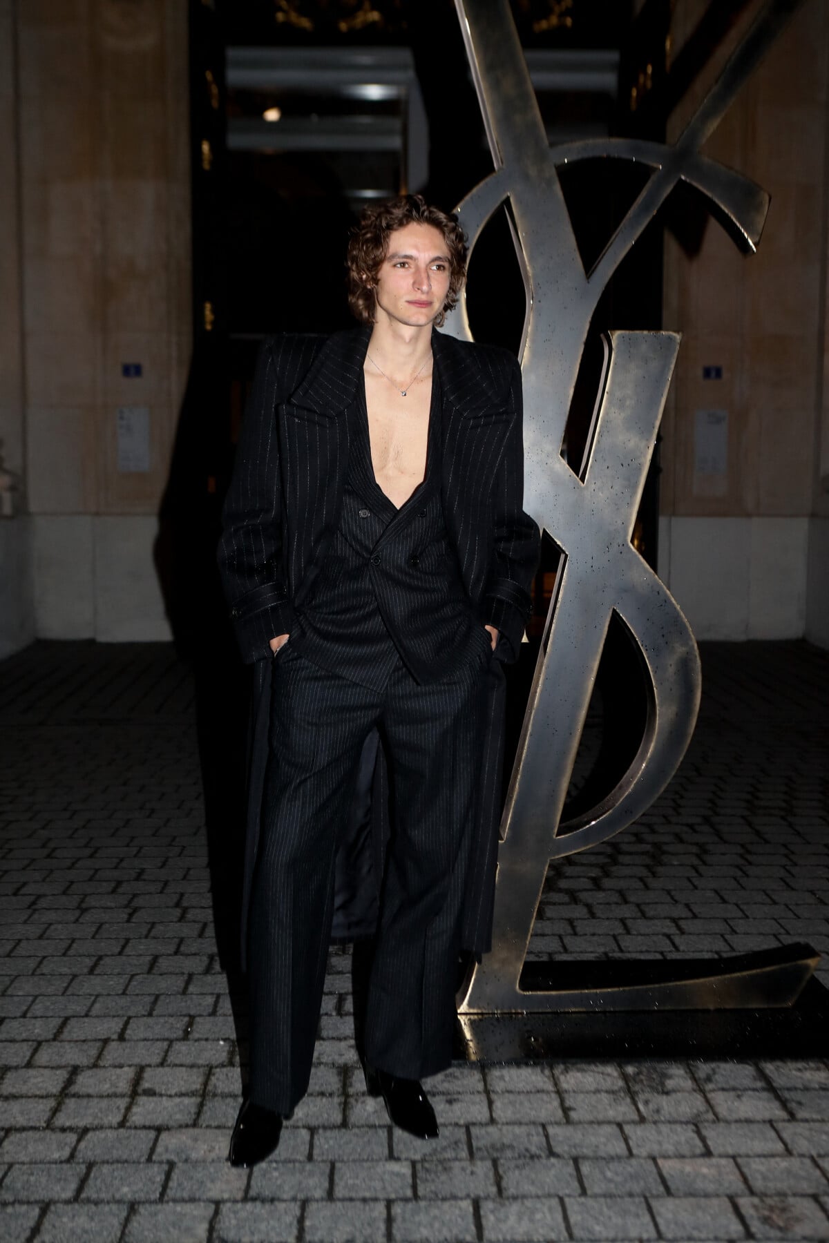 Photo : Vassili Schneider - Photocall du défilé de la collection Homme ...