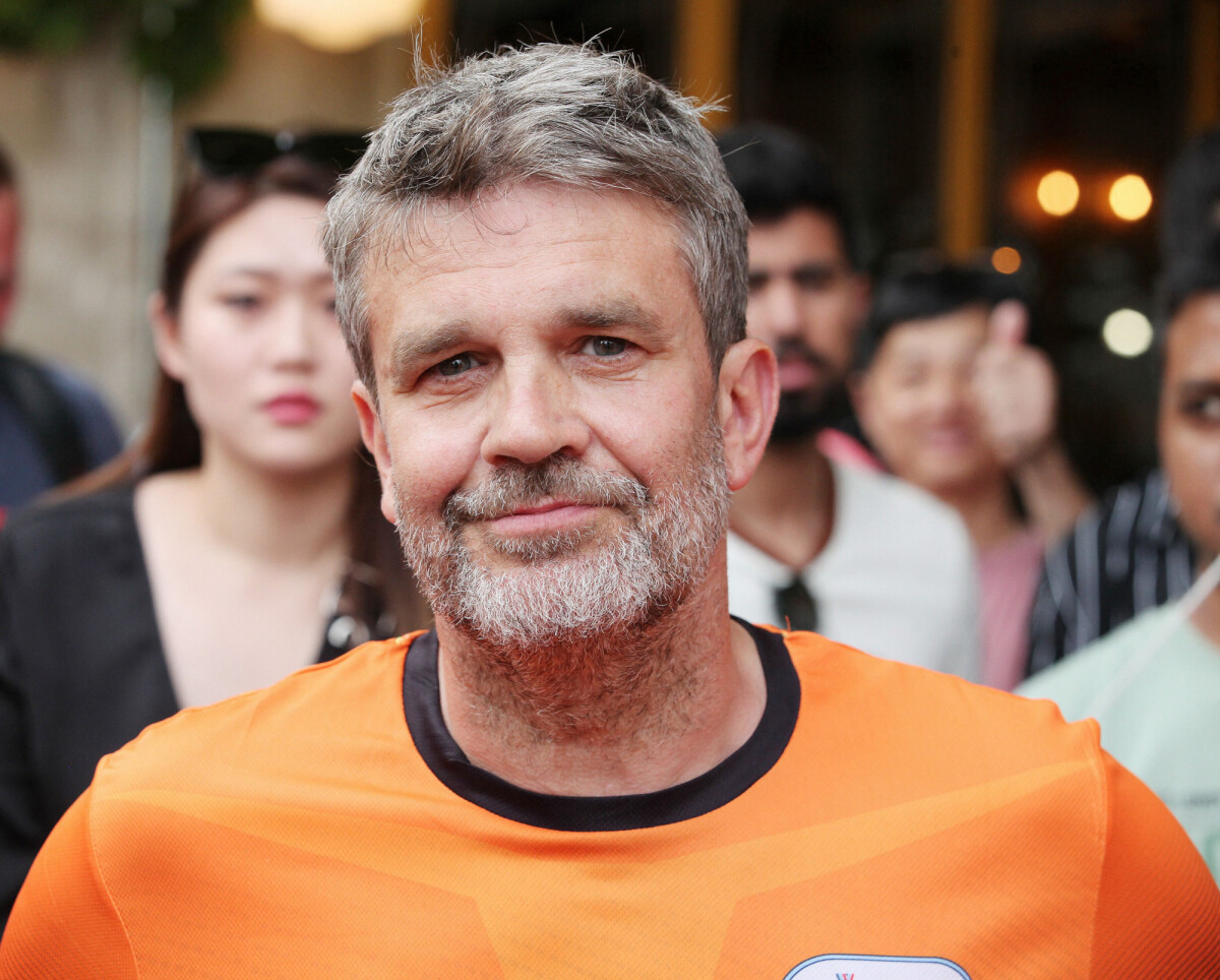 Photo : Hervé Mathoux (journaliste) lors du marathon Orange Night Run ...